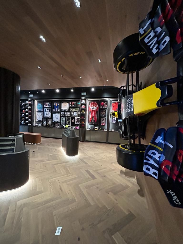 FORMULA 1 escala real 1/1 – EXOTICARS Desk